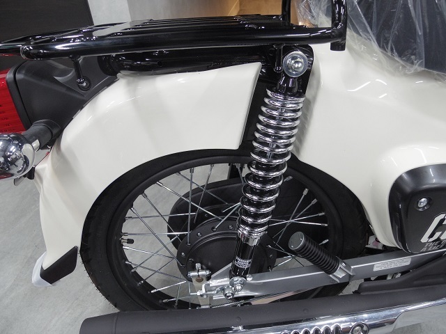 クロスカブ・ローダウン仕様 : バイクの横輪