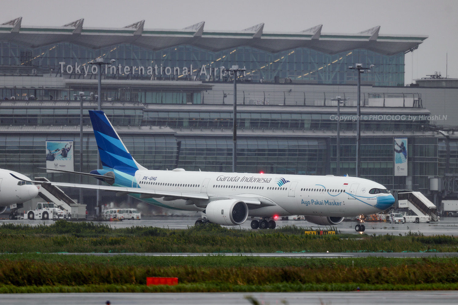2020/10/9 Fri. RJTT 羽田空港 - Garuda Indonesia Ayo Pakai Masker Livery ...