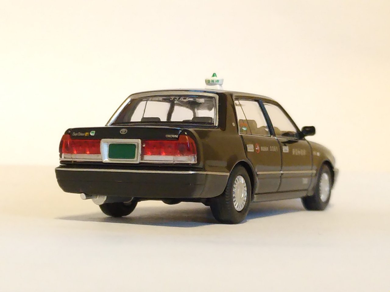 トミーテック・LV-N219a トヨタ クラウンセダン 東京無線タクシー（黒） : 燃やせないごみ研究所