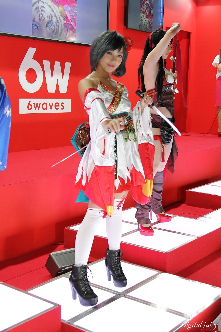 藤咲百合香 さん（6waves ブース） : Digital juicy