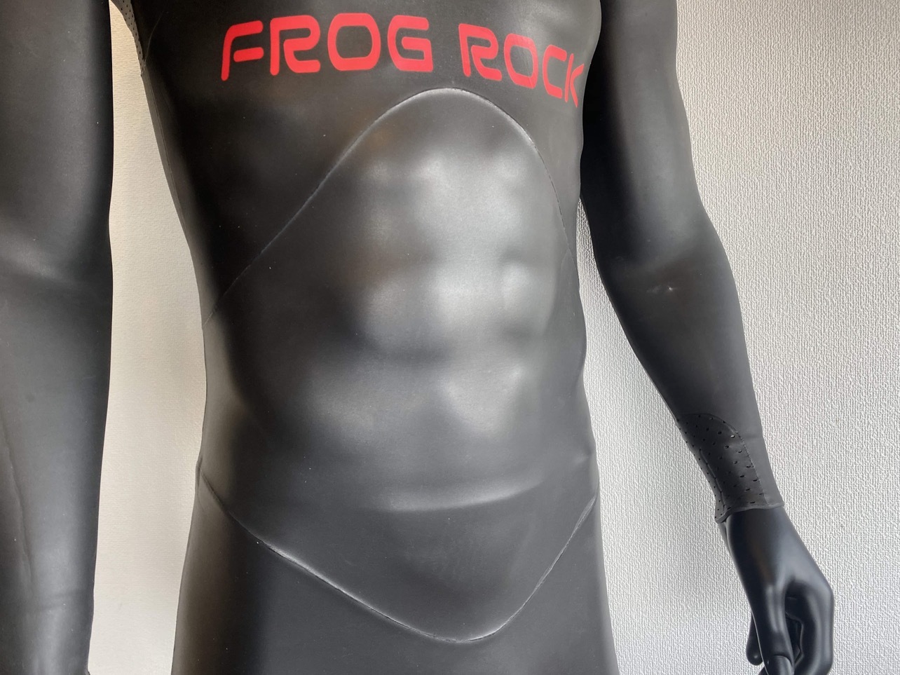 FROG ROCK WET SUIT : きりロードバイク日記&アウトドア・スポーツ FROG ROCK WET SUIT : きりロードバイク日記&アウトドア・スポーツ