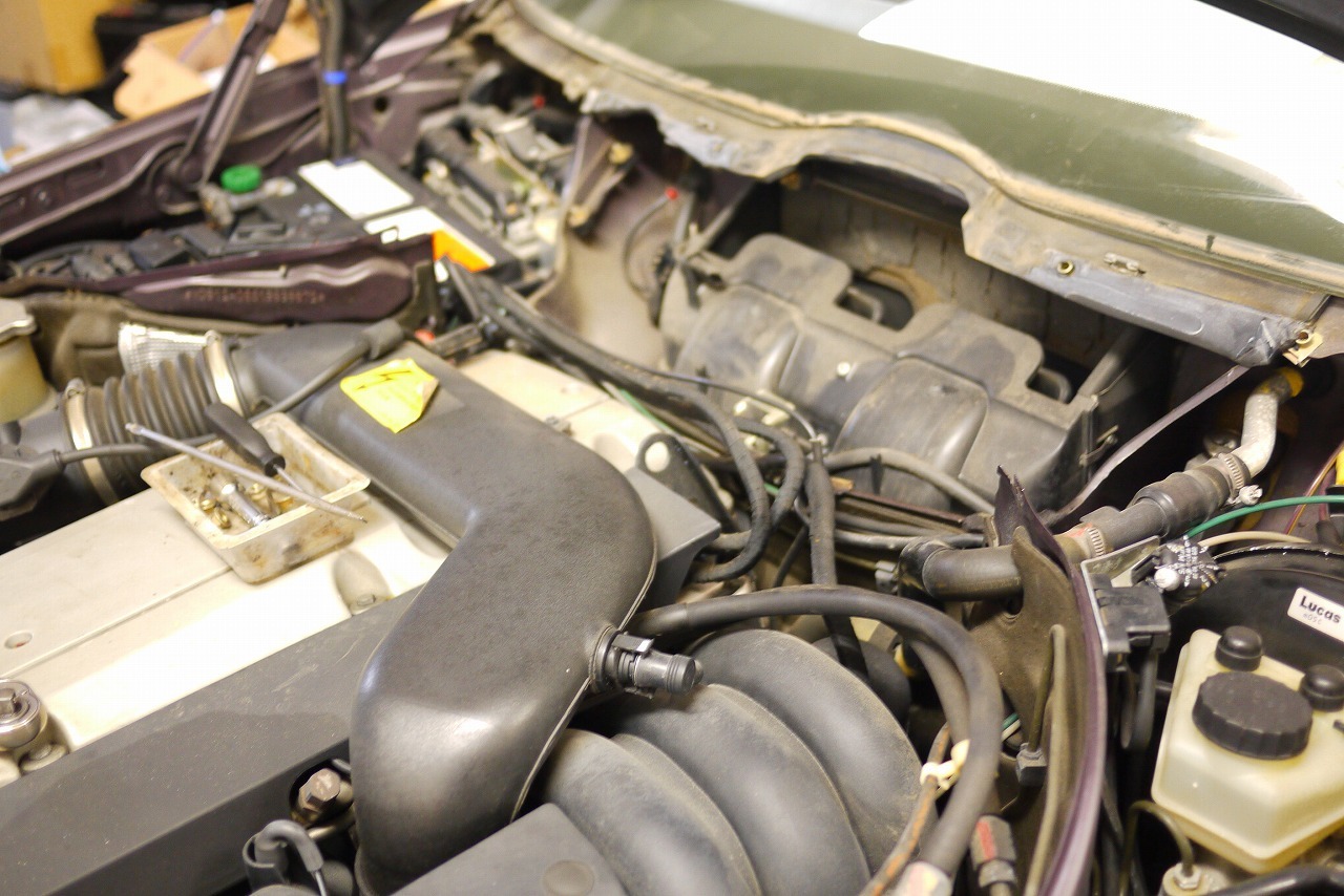 W124 ワイパーアッセンブリー取り外し : 山本のなんやこれ!