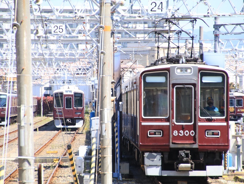 阪急8300系 8300F Hマーク : 人生・乗り物・熱血野郎