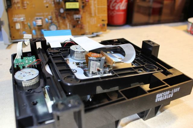 SAMSUNG DVD-M208J DVDプレーヤー修理・・・できず。 : 岡山ジャンク倶楽部