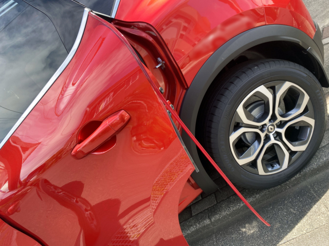 ペダル、ドアエッジモール、マッドガード。 : "tsure-zure" allroad