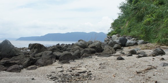 茄子田球状オパール、三体堂球状オパール、霧島市のオオスミライト採集 : 趣味の砂金掘り日誌