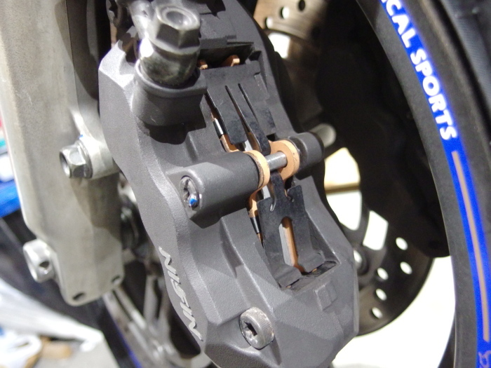 2021'09'23...CBのフロントタイヤとパッド交換 : 自分色のGS