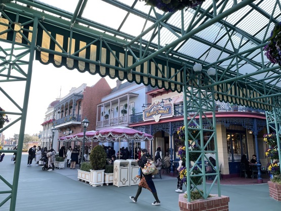 [18時30分閉園]③10時30分チケットで入園 レストランは混雑するのか : 東京ディズニーリポート