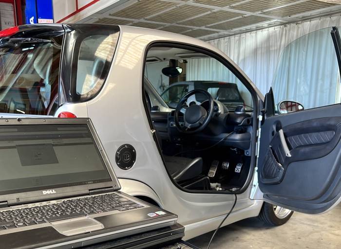 スマート450BRABUS SAMユニット交換 : smart.ism 北九州