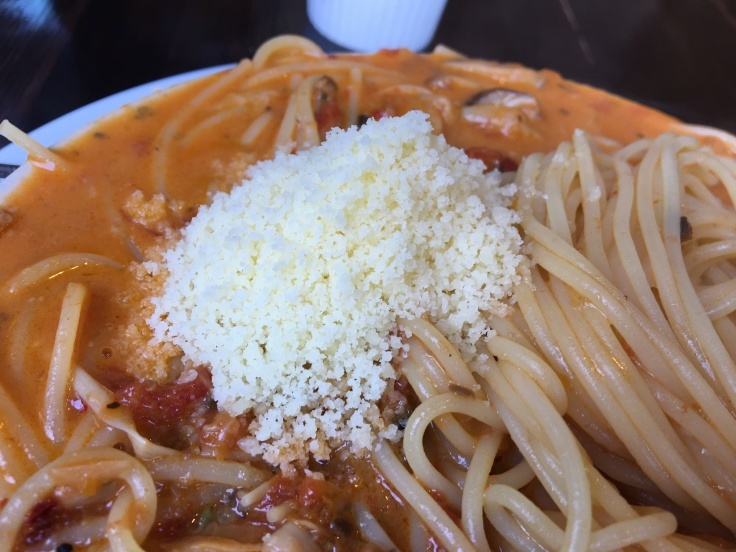 イヴォ ホームズ パスタ（IVO HOME’s PASTA）＠新宿三丁目 : 食いたいときに、食いたいもんを、食いたいだけ！