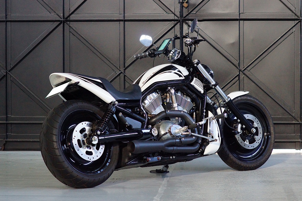 V-ROD カスタム : custom factory noys blog